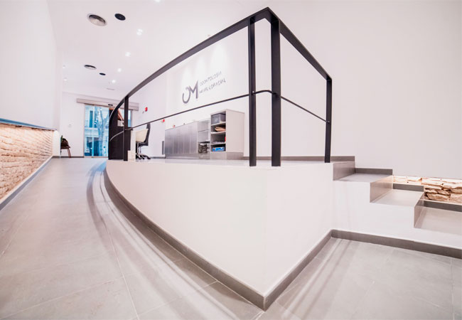 OM Odontologia Maxil-lofacial | Centro Certificado DentalQuality